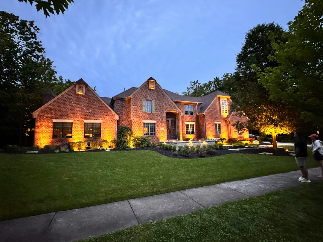 Landscape Lighting Installation Chicago IL - Aluminight